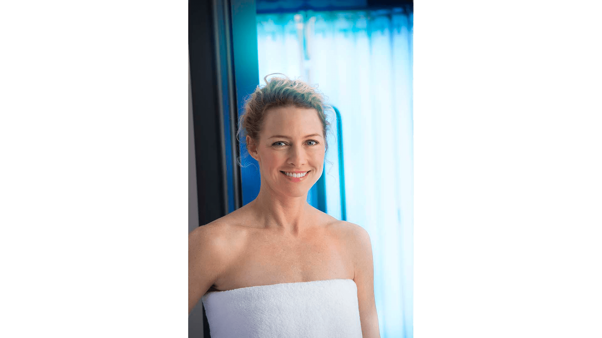 Phothera Pro 4000 XL | Clinical Phototherapy Booth